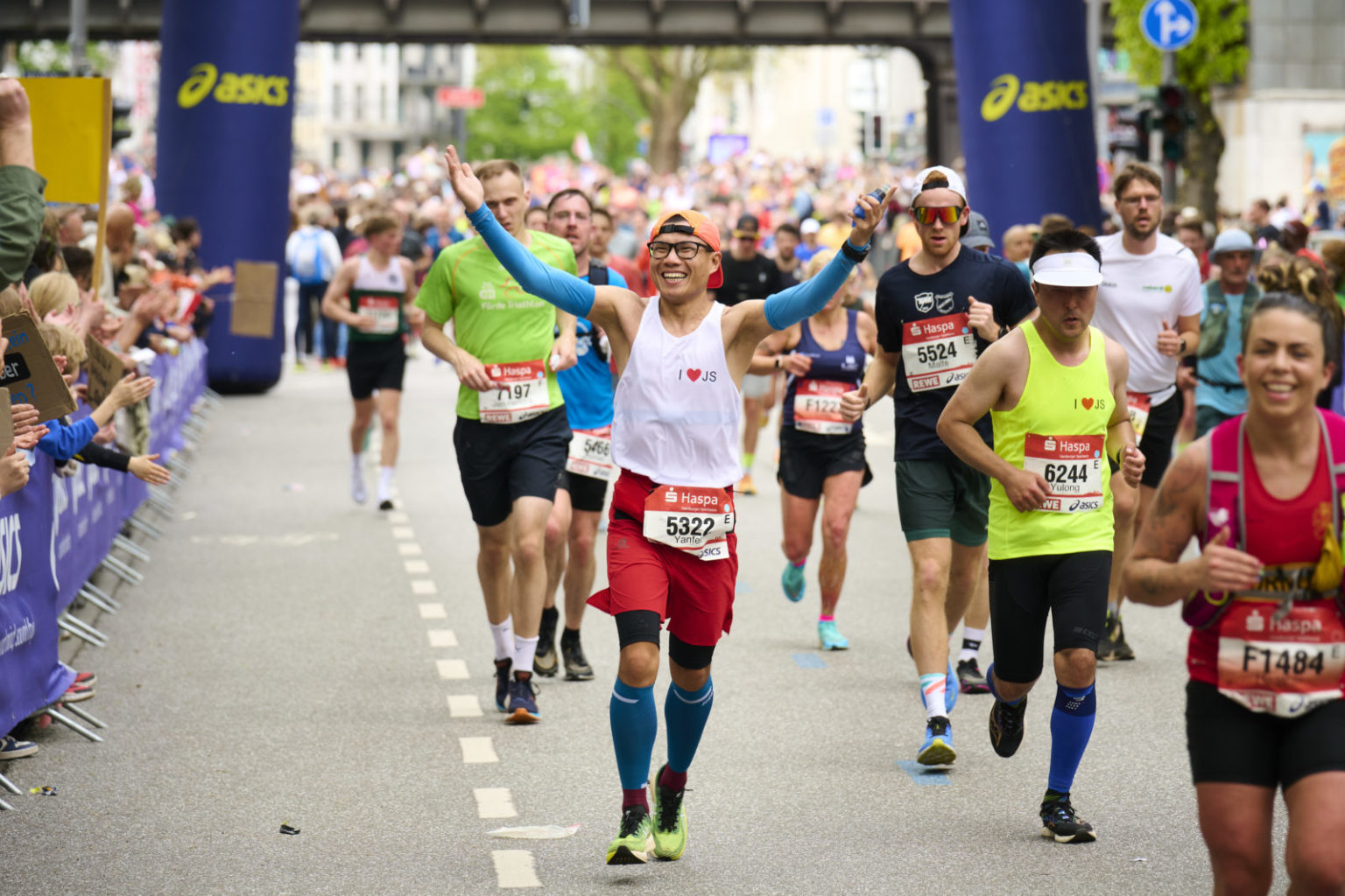 Only 1,500 spots left for the Haspa Marathon Hamburg - Haspa Marathon ...